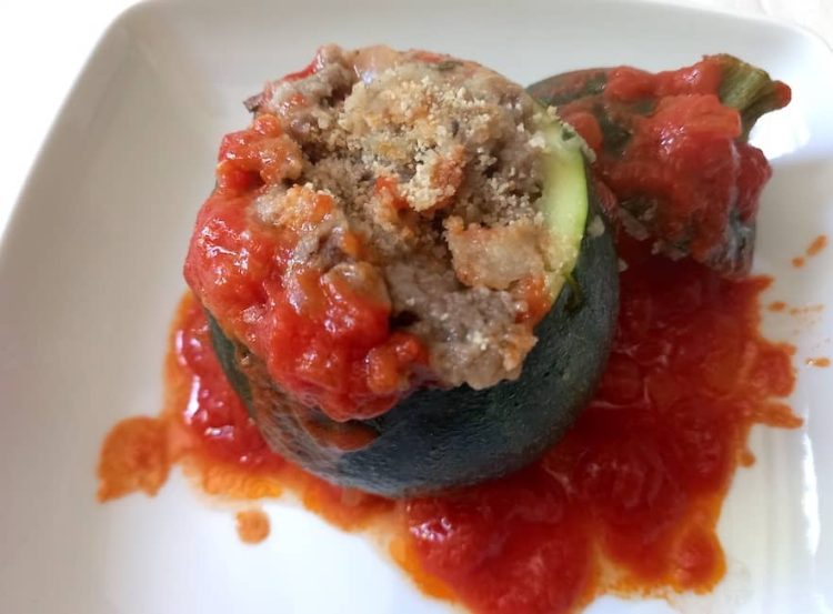 Zucchine tonde ripiene in padella. Come cucinarle - Ricette in 30 minuti
